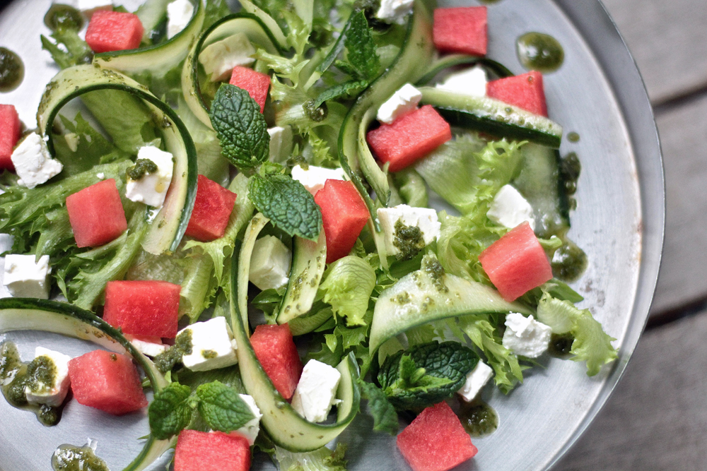 Juhlien maukkaat salaattibuffetit – Vispilän viemää